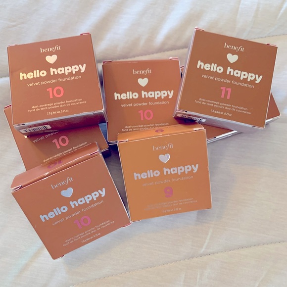 Benefit | Makeup | Benefit Hello Happy Velvet Powder Foundation | Poshmark